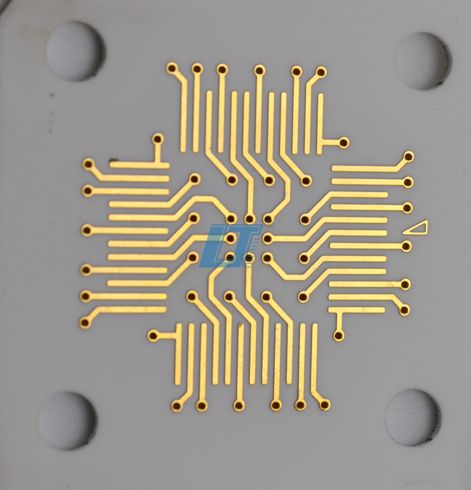Advanced Thermal Conductivity Ceramic PCB Board Immersion Gold
