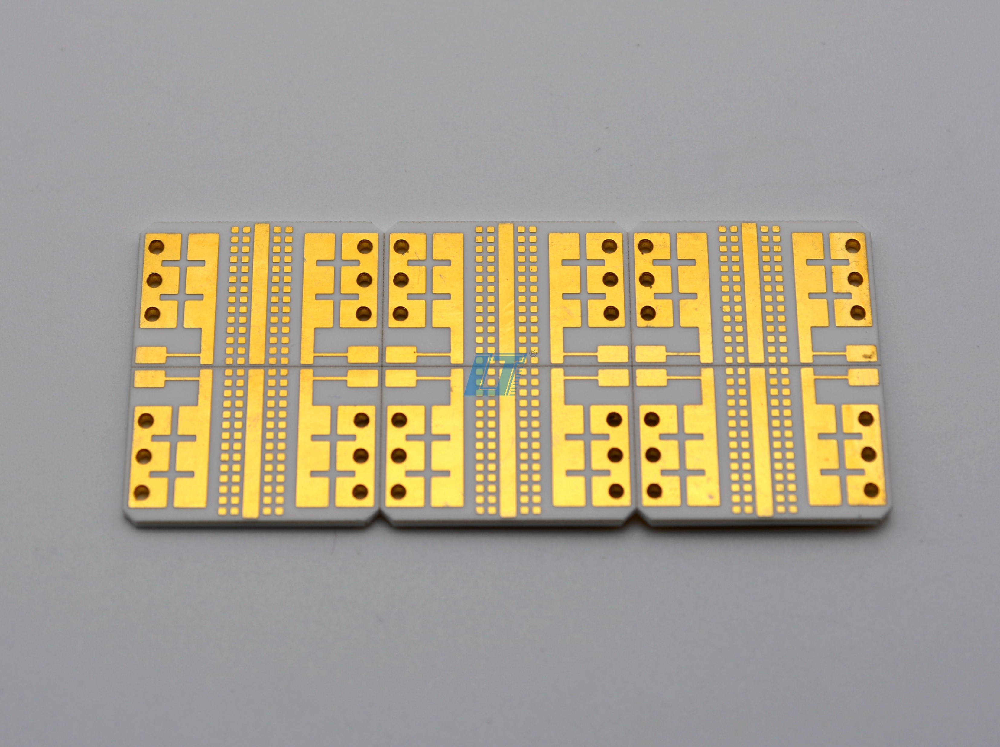 OEM ODM Ceramic PCB Board With Black Solder Mask High Dielectric Constant