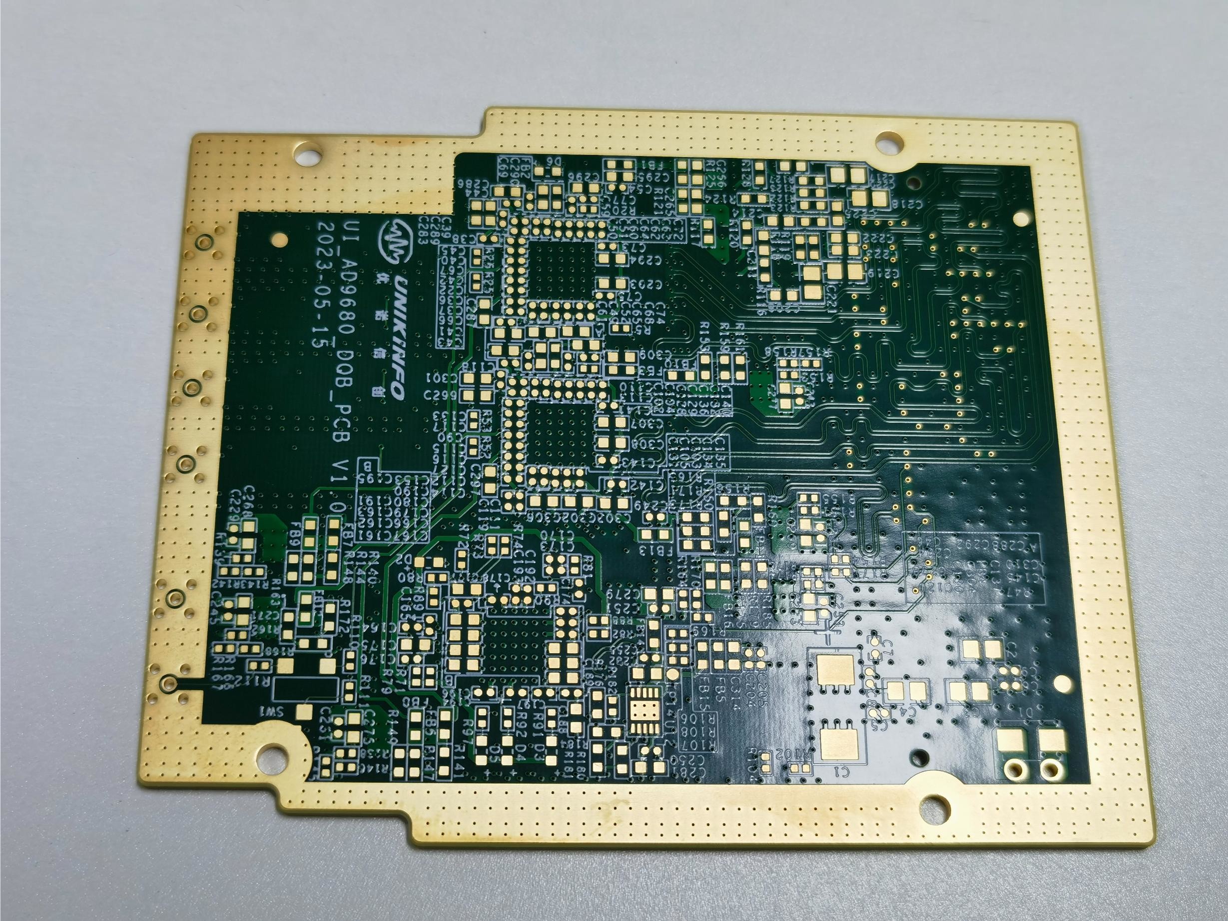 Multigroup Impedance Control 6-32L HDI PCB Board FR4 TU-933 Customized